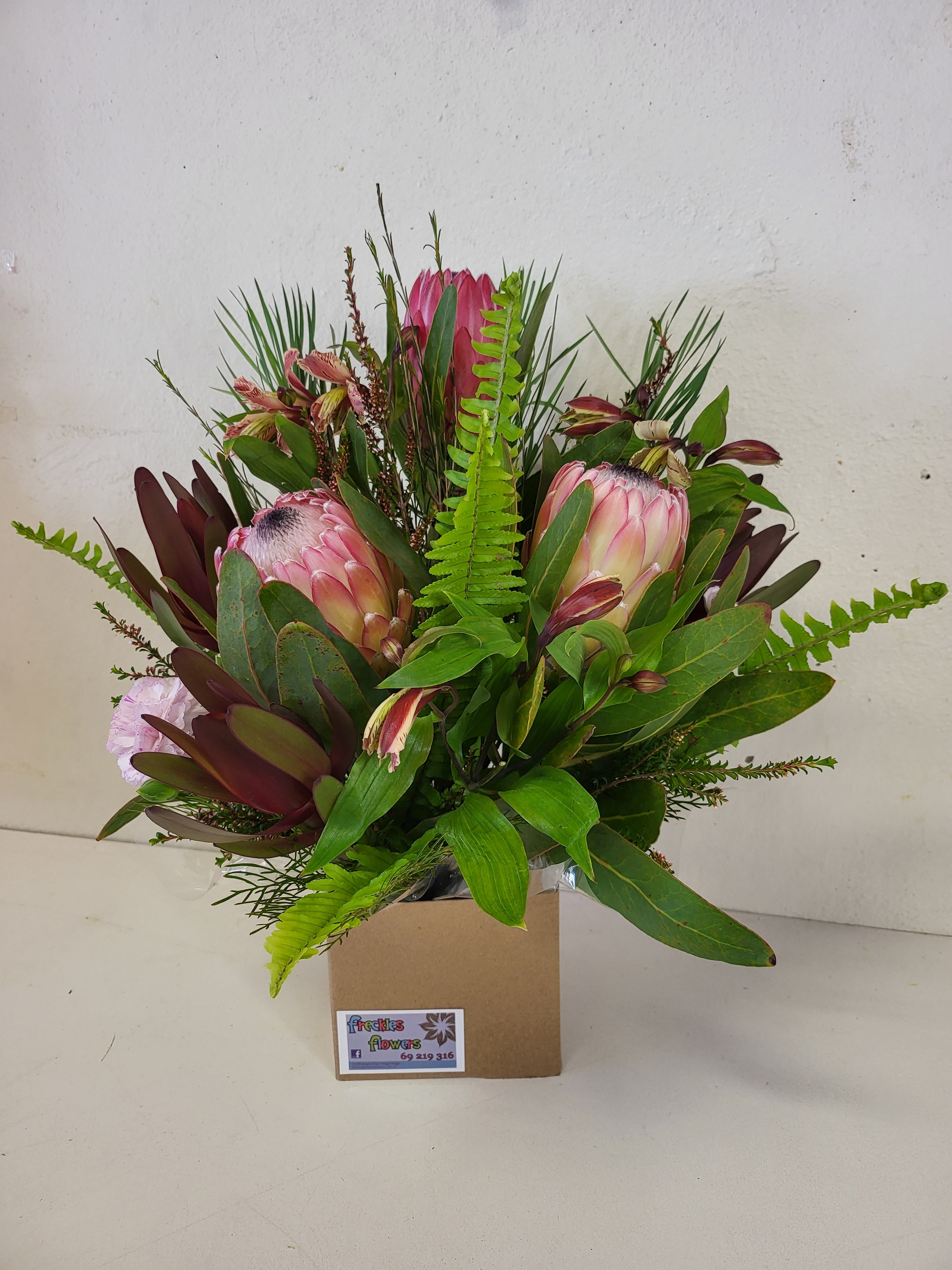 Freckles Flowers Wagga Wagga